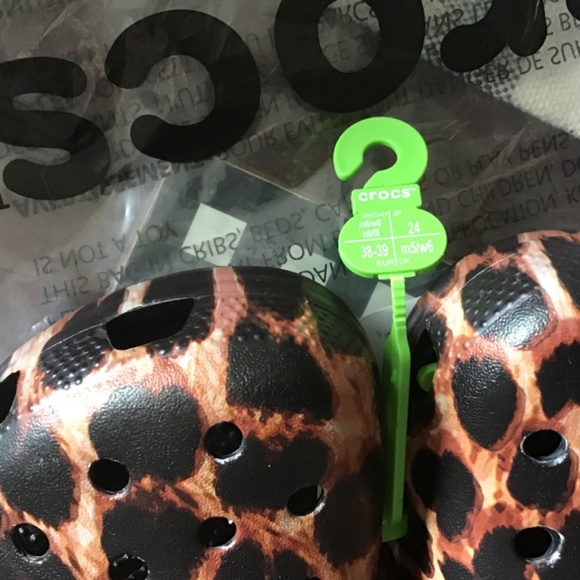 CROCS | Shoes | Crocs Mens And Womens Shoes Classic Animal Print Clogs ...